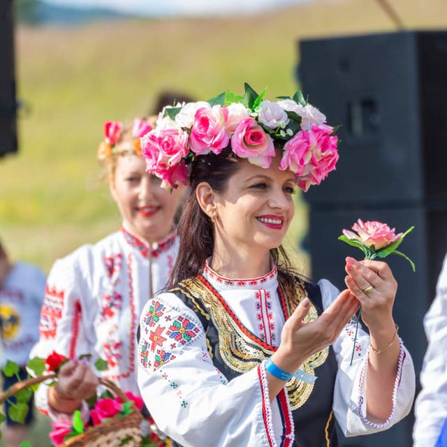 History of Traditional Bulgarian Folk Dancing | Bulgarian Steps